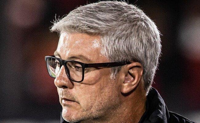 Santos: 'Precisamos juntar performance, desempenho e resultado', diz ...