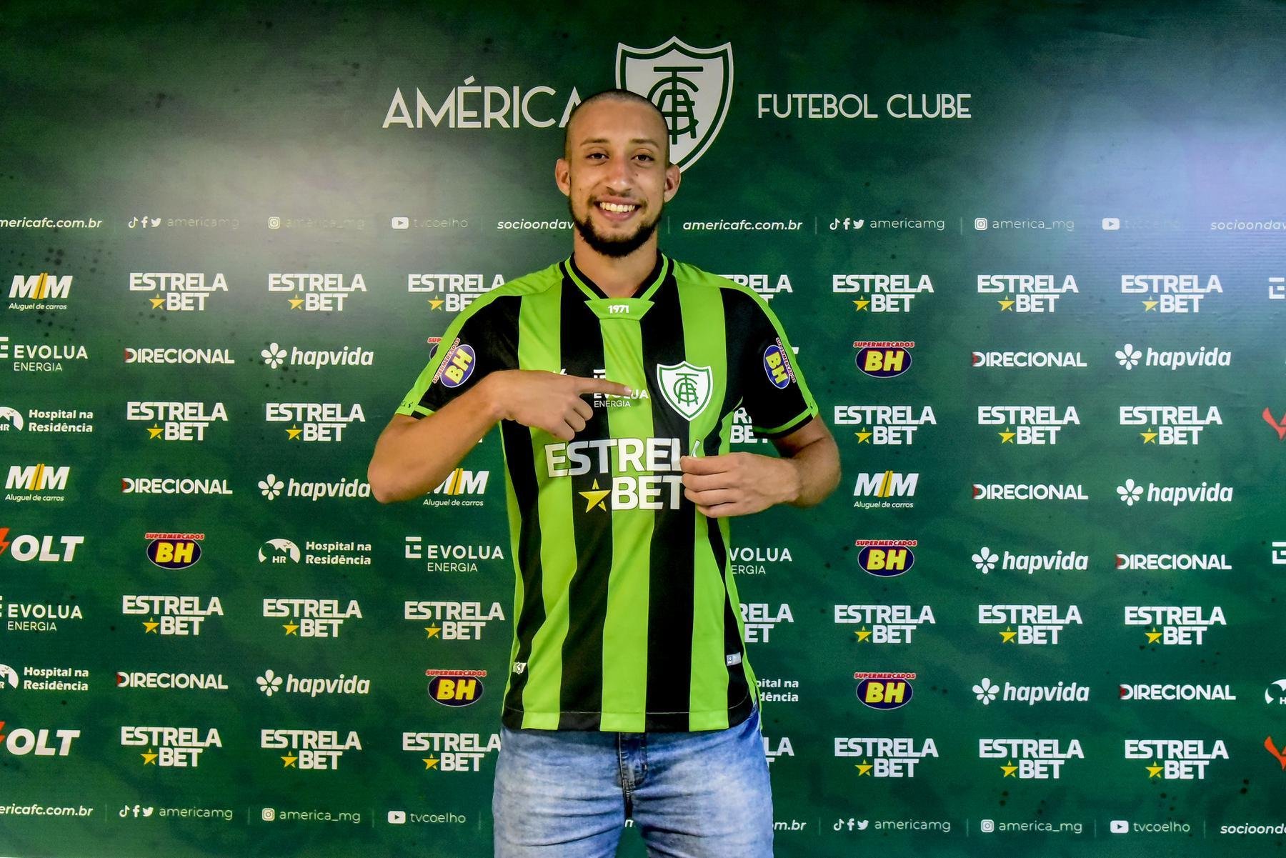 América renova contrato do zagueiro Júlio, destaque na Copinha ...