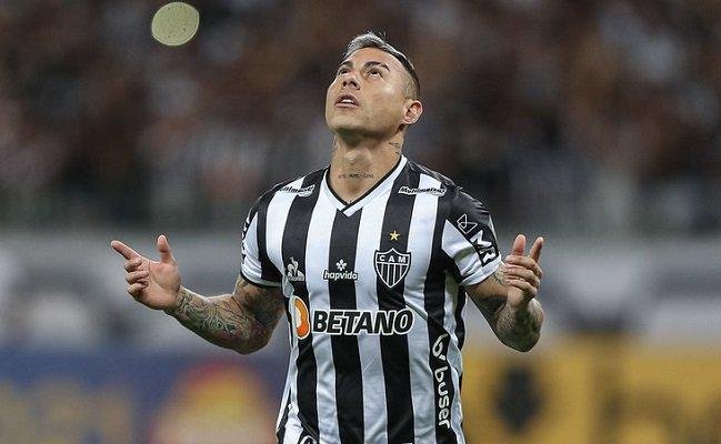 Vargas é convocado pela Seleção Chilena e desfalca o Atlético no ...