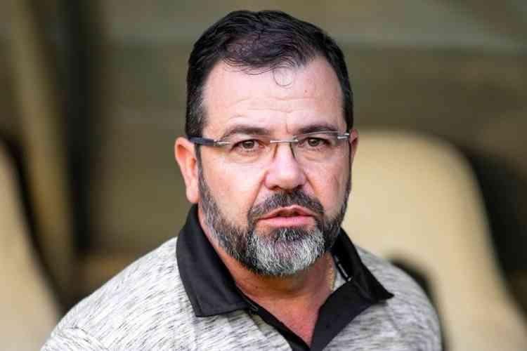 Enderson diz que já trabalhou com lateral-direito que Cruzeiro busca no ...