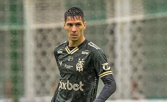 Alê celebra 'jogo inteligente' do América e revela motivação contra o ...