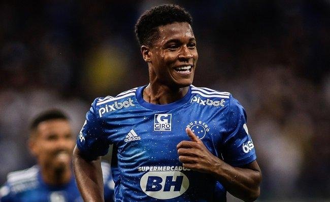 Cruzeiro encaminha venda de Geovane Jesus ao Dallas FC, dos Estados ...