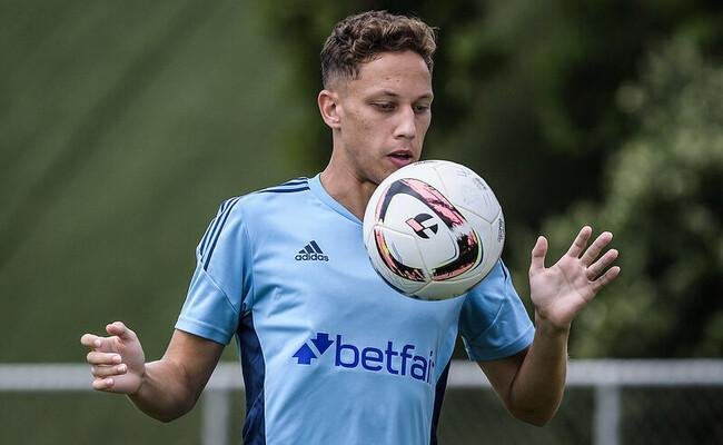 Ian Luccas comemora chances no Cruzeiro e cita parceria com Neto Moura ...