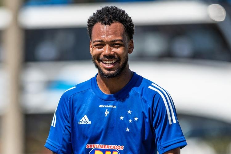 Após estreia pelo Cruzeiro, Claudinho analisa jogo com a Caldense ...