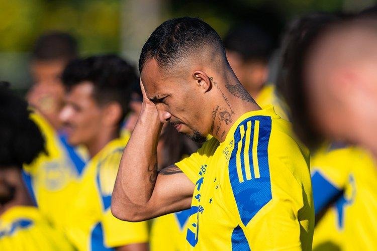 Joseph comemora reencontro com Conceição, que o indicou ao Cruzeiro ...