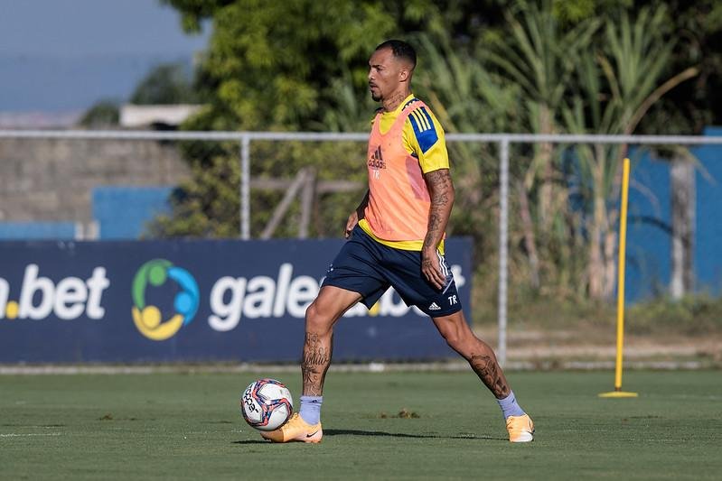 Anunciado pelo Cruzeiro, Joseph diz que está 'realizando um sonho ...