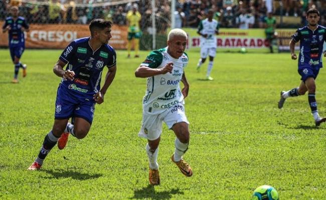 URT leva gol no fim e fica no empate com o Nova Venécia pela Série D ...