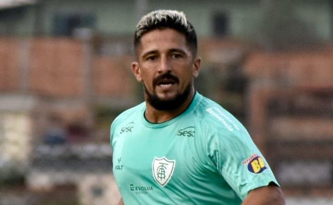 Aloísio, do América, recusou propostas de Atlético e Cruzeiro em 2012 ...