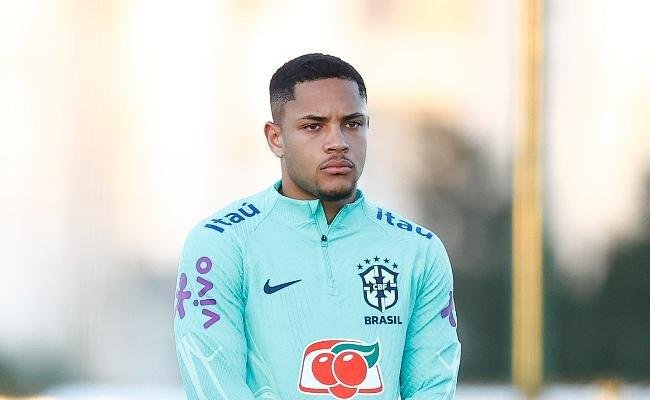 Ramon indica Brasil com Vitor Roque ao lado de Vini contra Marrocos ...