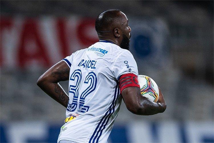 A caminho do Fluminense, Manoel rescinde contrato com o Cruzeiro ...