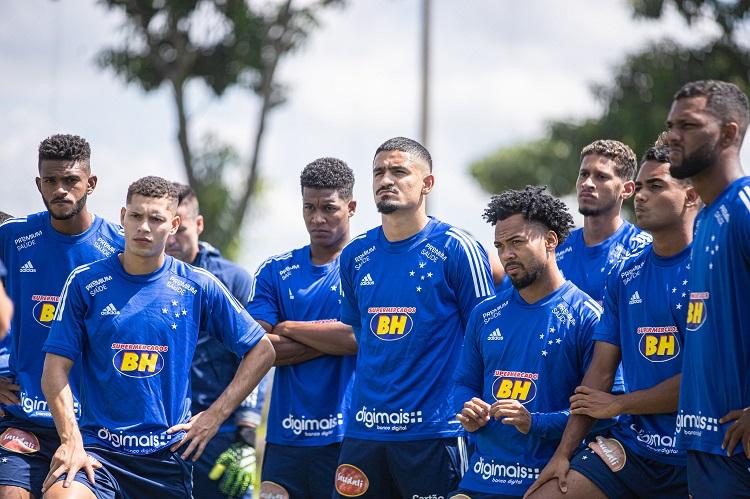 Presidente Do Cruzeiro Admite Salários Atrasados E Diz Que Busca