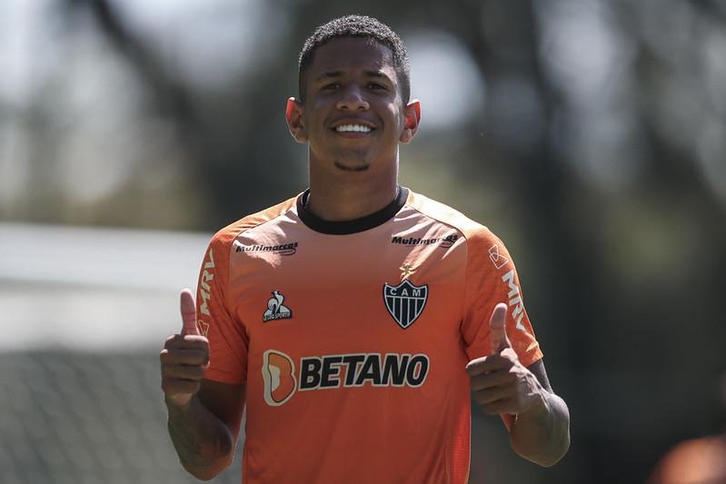 Venda de Sávio pelo Galo aumenta lista de talentos que deixaram Brasil ...