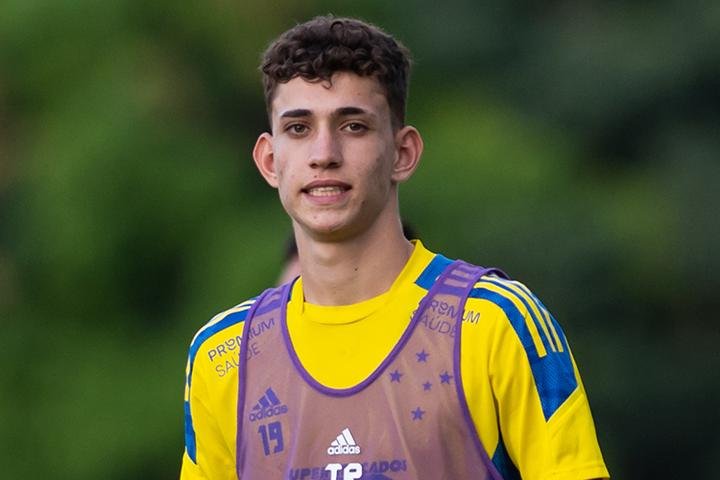 Stênio diz o que espera da Série B e comemora oportunidades no Cruzeiro ...