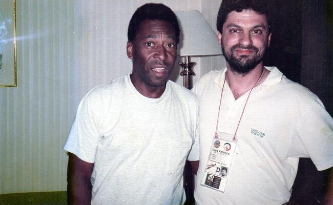 Morre o Édson aos 82 anos. Porque Pelé, o Rei do Futebol, é eterno ...