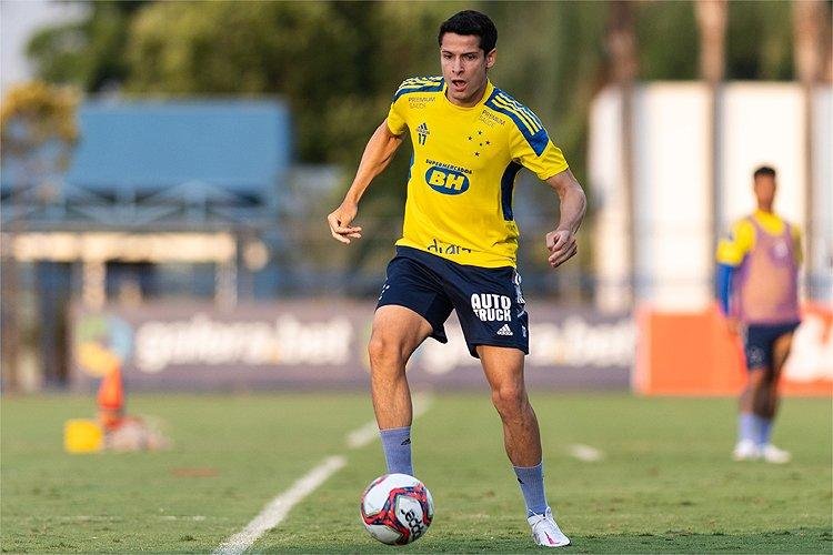 Matheus Barbosa comemora evolução em nova função e gols pelo Cruzeiro ...