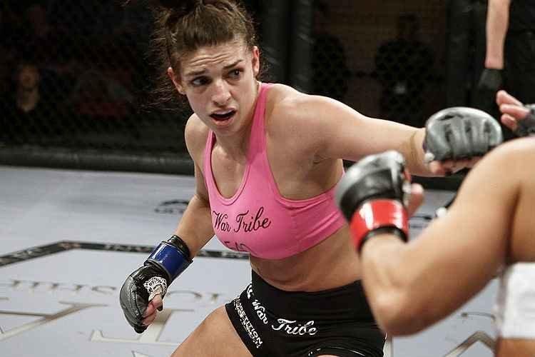 Multicampeã no jiu-jítsu e invicta no MMA, Mackenzie Dern tem estreia ...