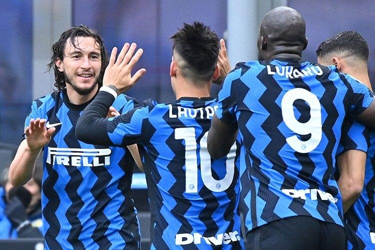 Inter vence mais uma e segue firme na liderança do Italiano - Superesportes
