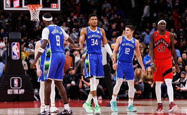 Giannis leva Bucks à vitória sobre o Raptors; Nets perde sequência na ...
