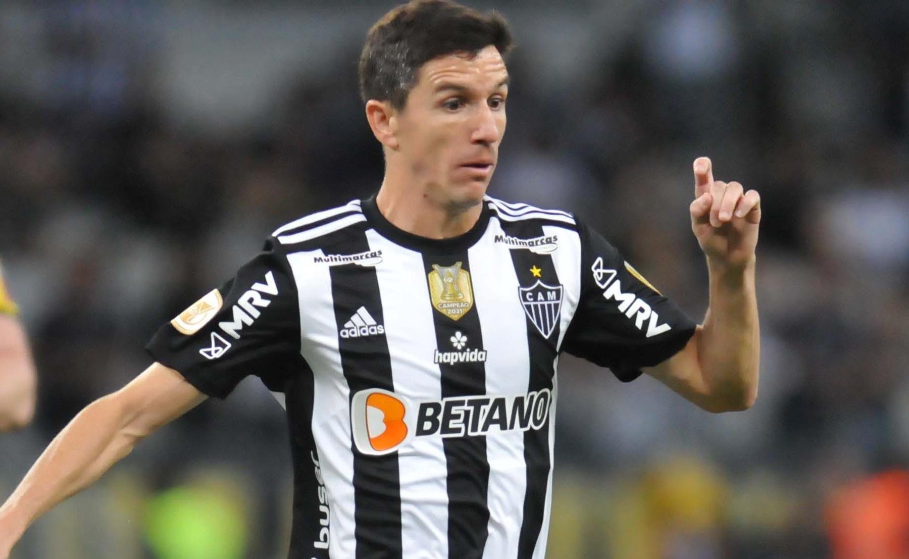 Reserva no Atlético, Nacho está próximo do segundo duplo-duplo da ...