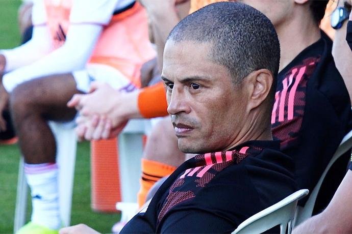 Alex, ex-Cruzeiro, estreia com vitória no comando do sub-20 do São ...