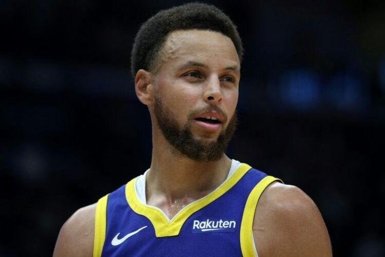 Curry brilha e Warriors encerram pré-temporada com vitória sobre os ...