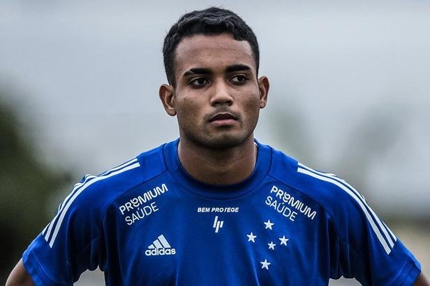 Após boas apresentações pelo lado direito, Airton se coloca à ...