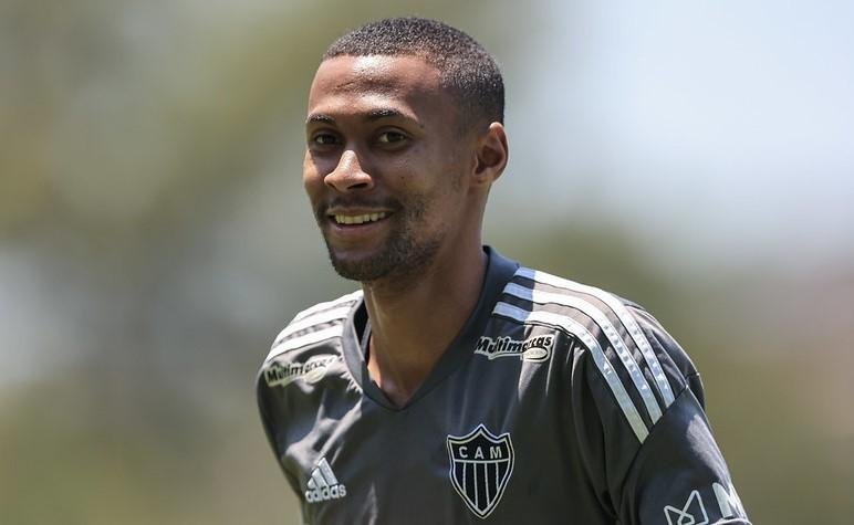 Mesmo criticado, Ademir se vê como um jogador mais completo no Atlético ...