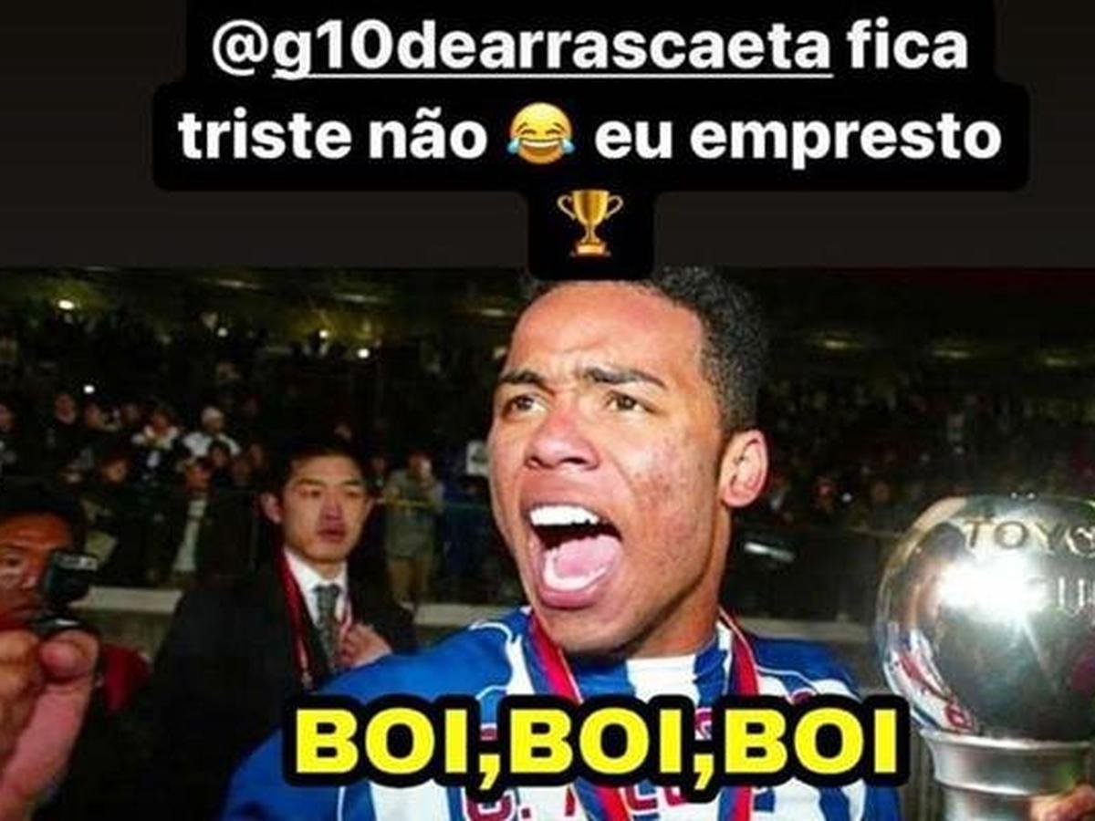 Carlos Aberto Memes Sangue E Carlos Alberto Brigam No Palco
