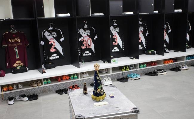Vasco repete sistema defensivo e resultado: mais um jogo tomando gols ...