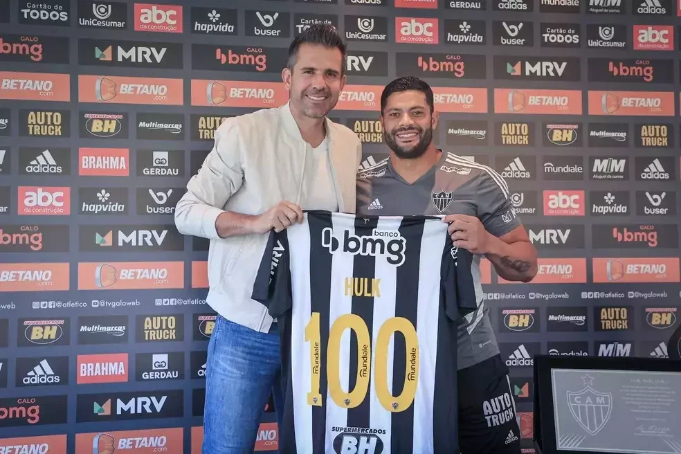 Hulk recebe homenagem do Atlético e se diz animado com a volta de Cuca ...