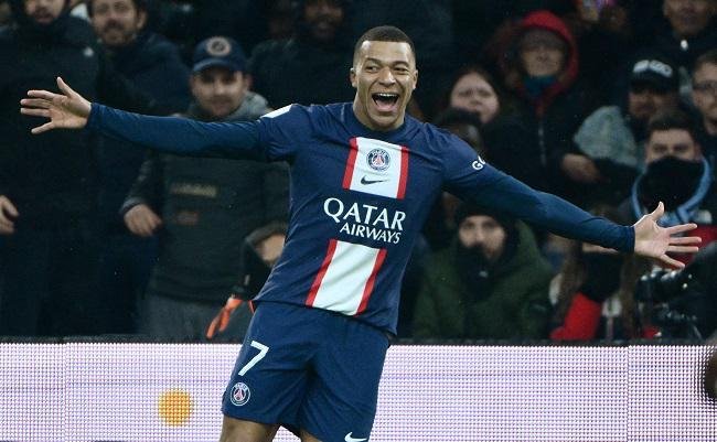 Mbappé se torna o maior artilheiro da história do PSG - Superesportes